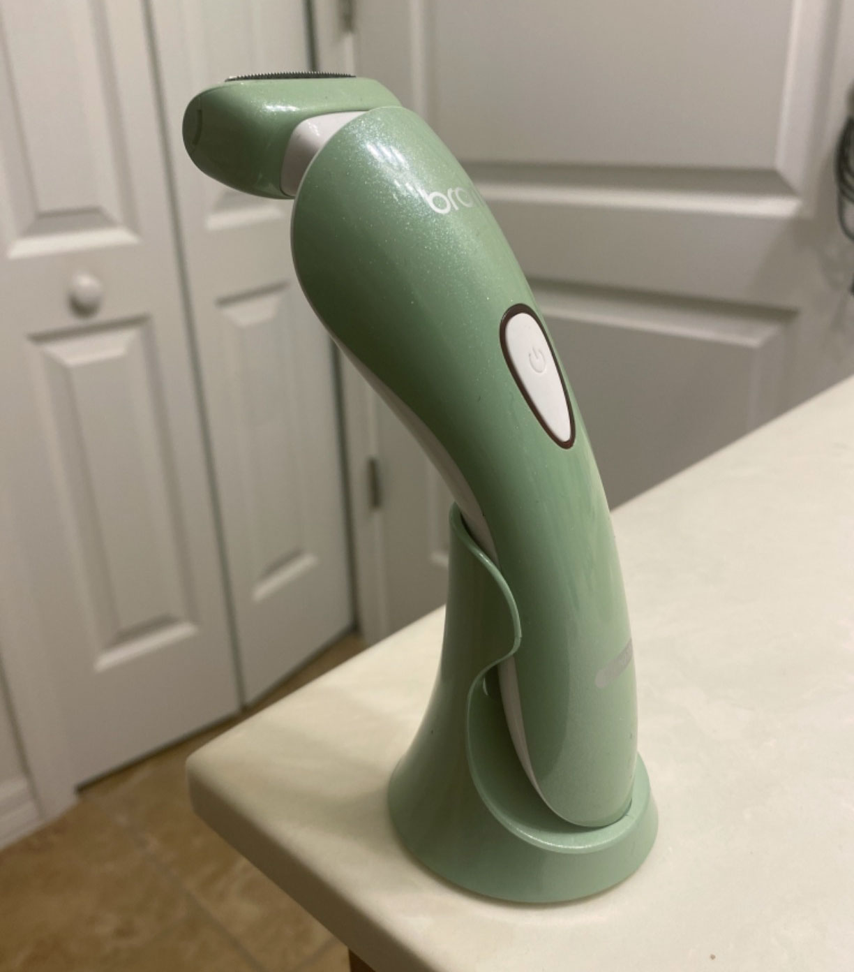 9 Best Electric Shaver for Legs: Suitable for Women - Wet Shave Club