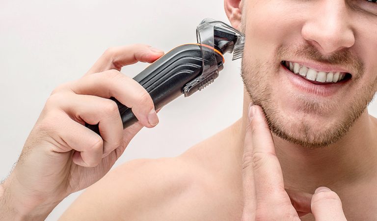 How to Shave With an Electric Razor: A Step-by-Step Guide - Wet Shave Club
